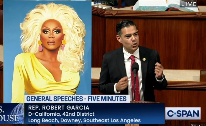 RuPaul honored as "icon" on Congress House floor – Drag Society